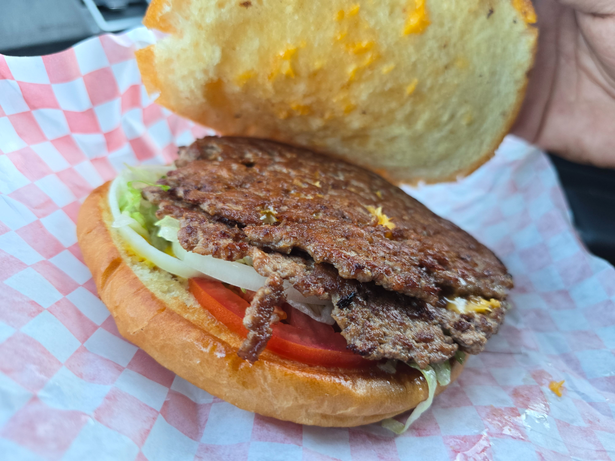 Jim’s vs Grandpa’s: Which Colorado Burger Haven Is the Best?