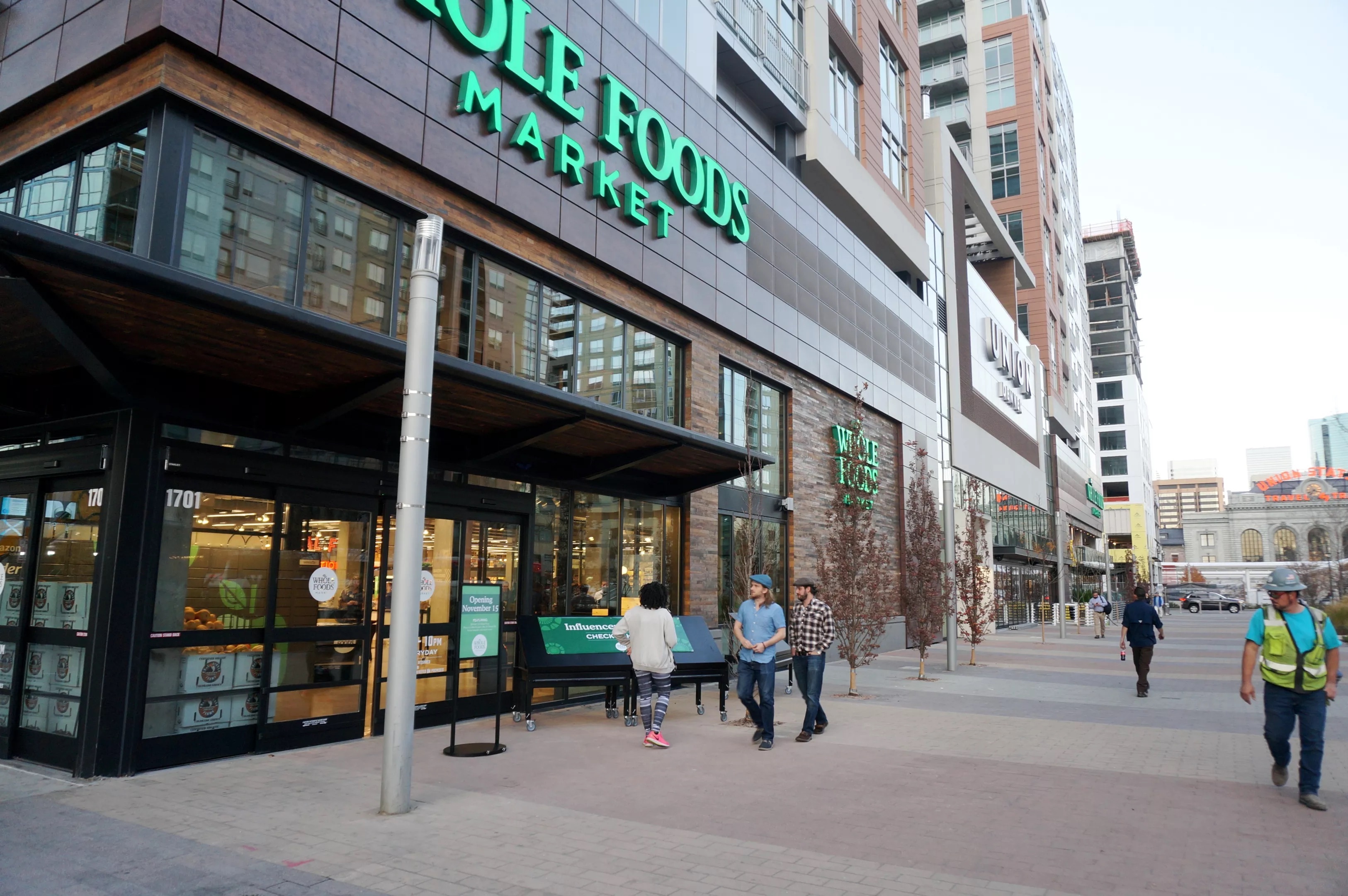 Denver Grocery Stores Open on Thanksgiving 2025