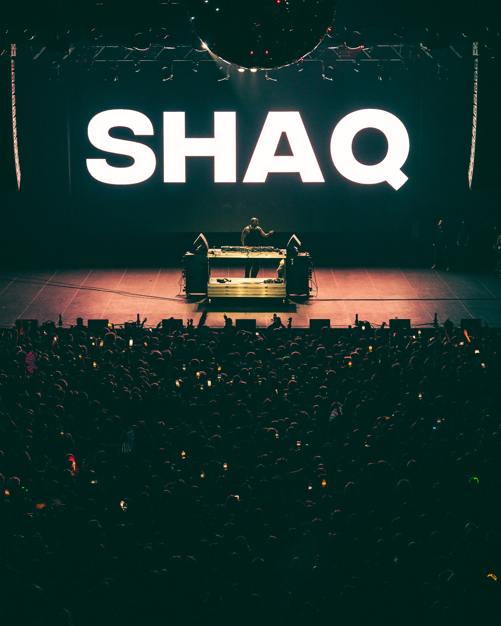 What to Expect at Mission Ballroom “Shaq the Halls” Concert