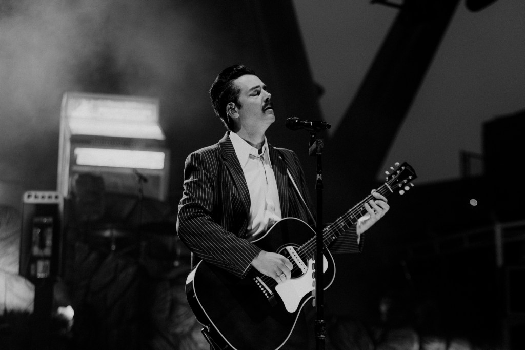 Lord Huron Red Rocks show was a cosmic western dreamscape